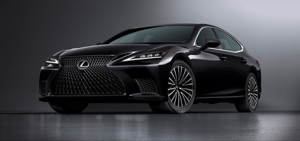 2026 LEXUS LS: A HOMAGE TO THE ORIGINAL - Lexus of London